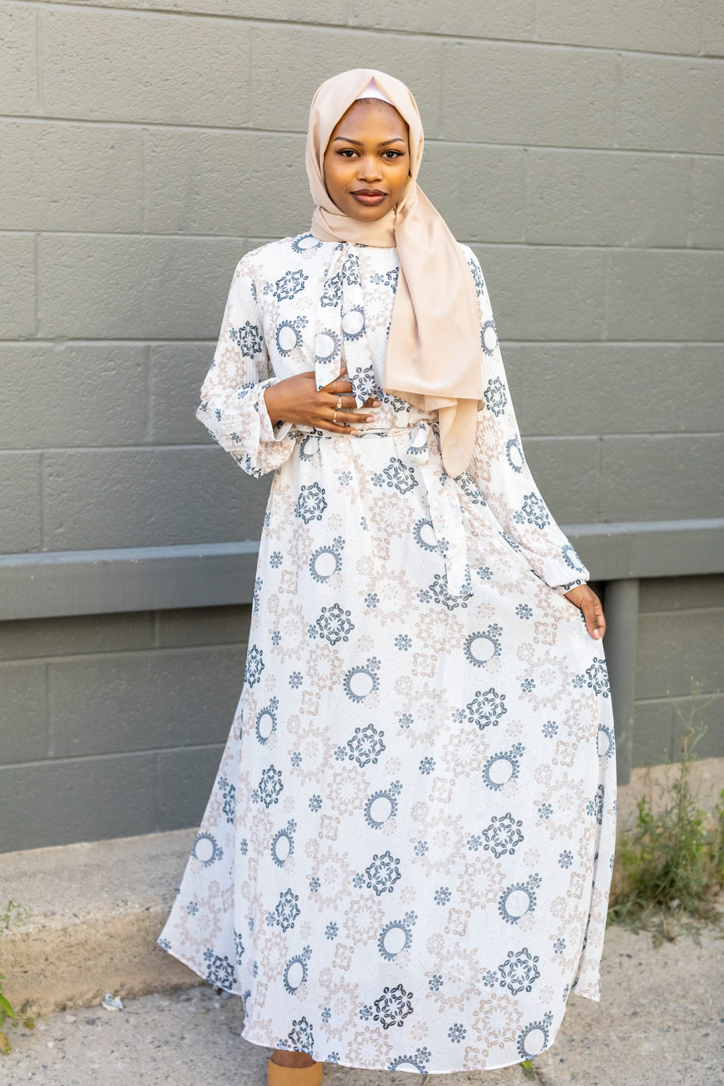 Russian Roulette - Creme – Al Madina